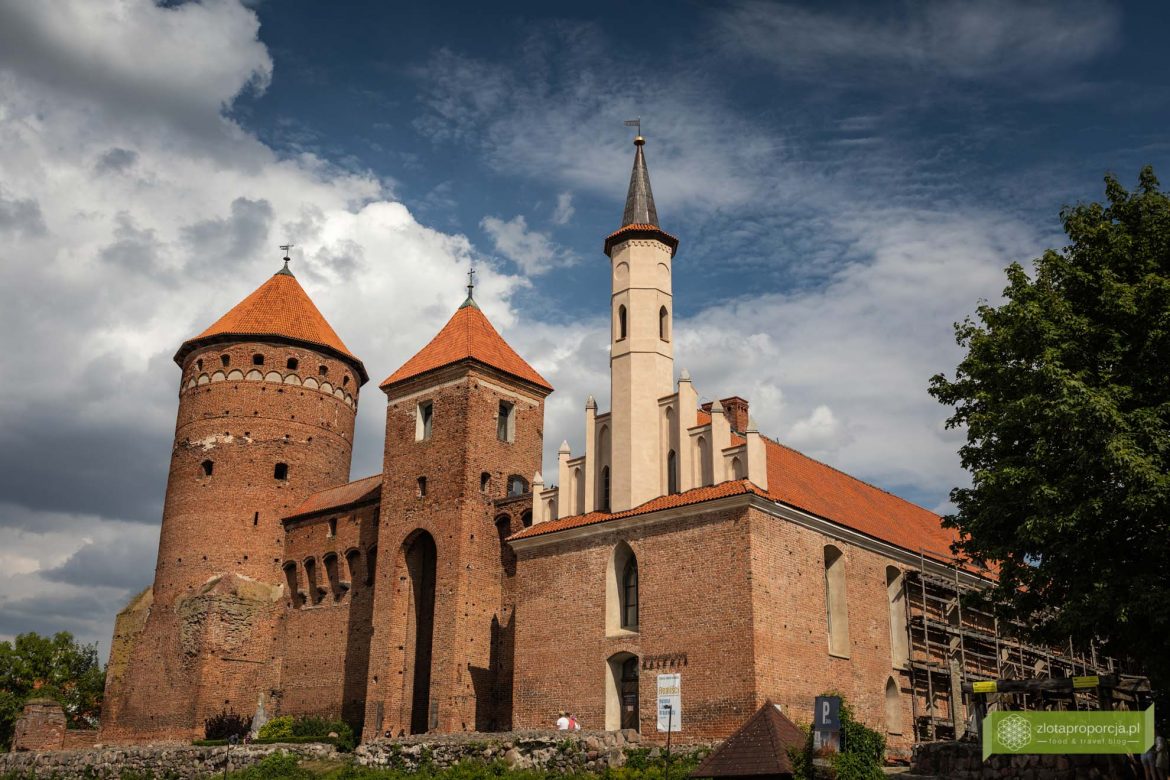 Reszel. Zamek, urocze miasteczko na Warmii i 300-letnie organy w ...